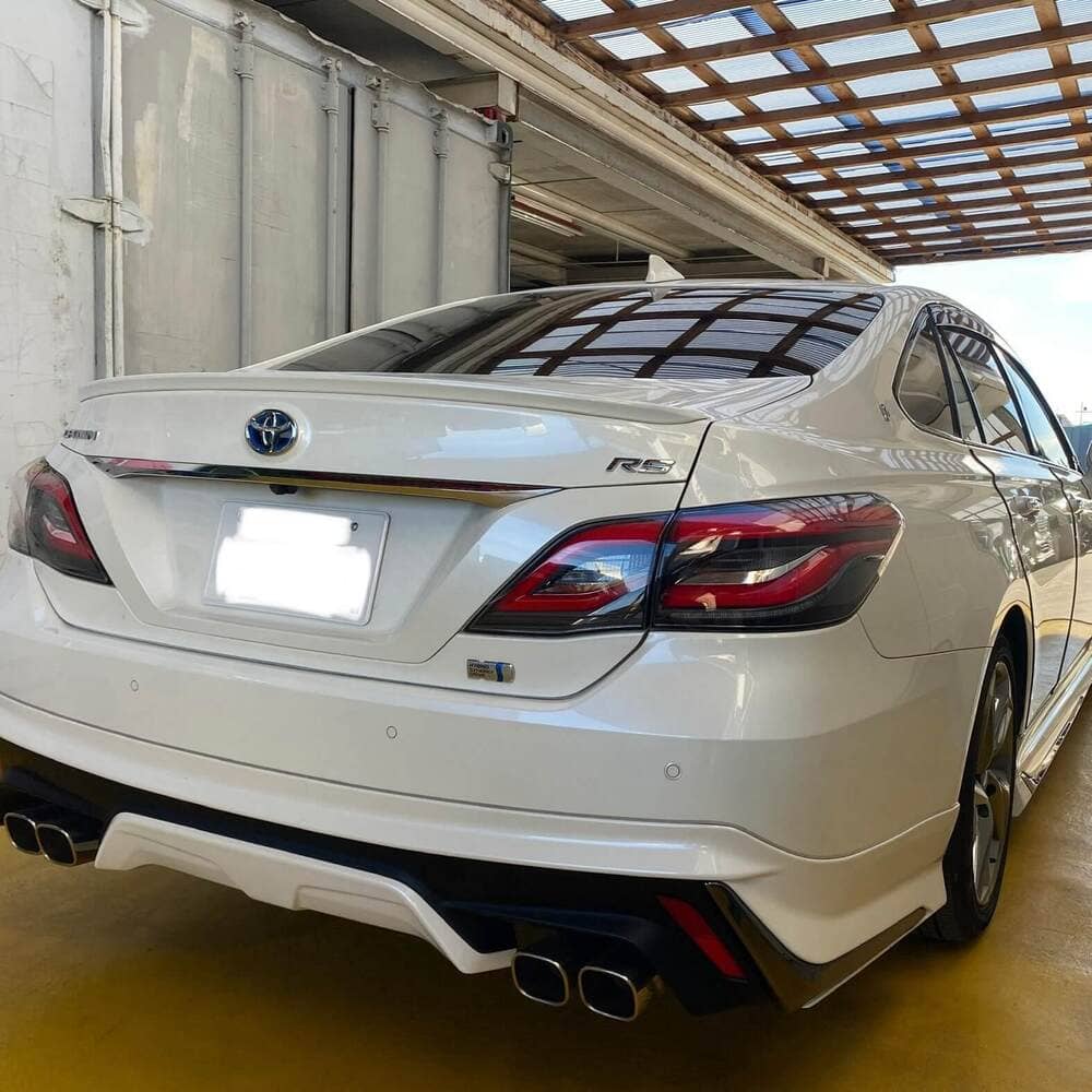 Toyota Crown RS Advance – BM Motors Japan